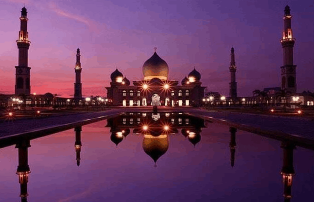 Enam Masjid Terindah di Indonesia Enam Masjid Terindah di Indonesia